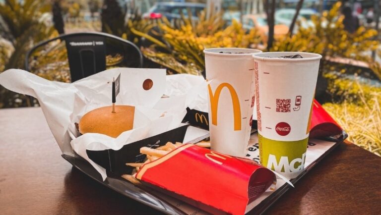 McDonald's Turkey | Menu Prices $ € ₺ | Ordering Food | Franchise ...