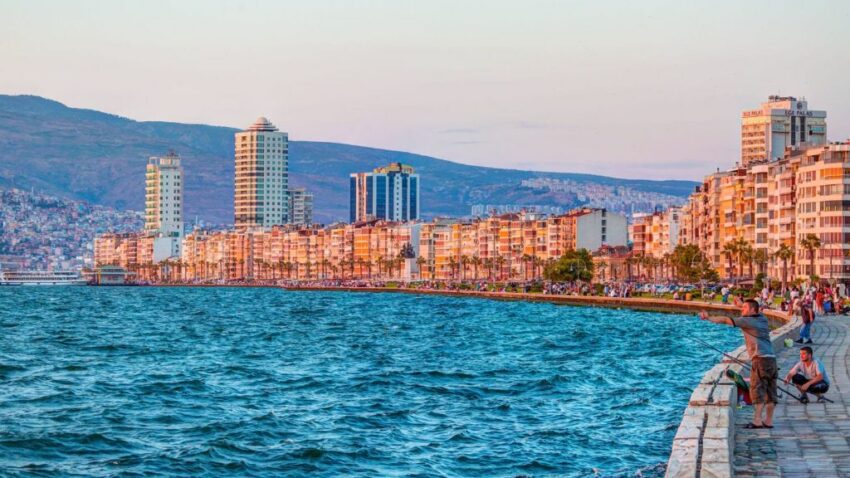 Shopping in Izmir: The Insider's Guide to Bazaars & Malls - Turkpidya